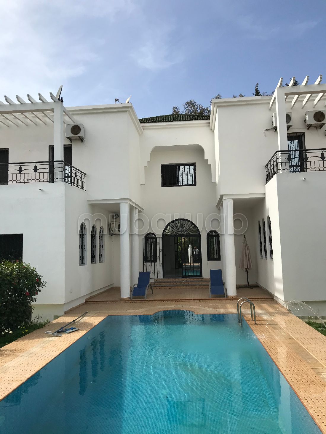 Magnifique villa avec piscine à Rabat - Mubawab