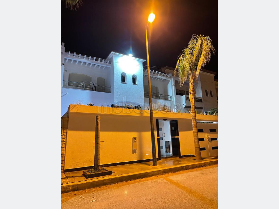 Vente villa de luxe à Hay Al Fath. 6 pièces confortables. Bien meublé ...