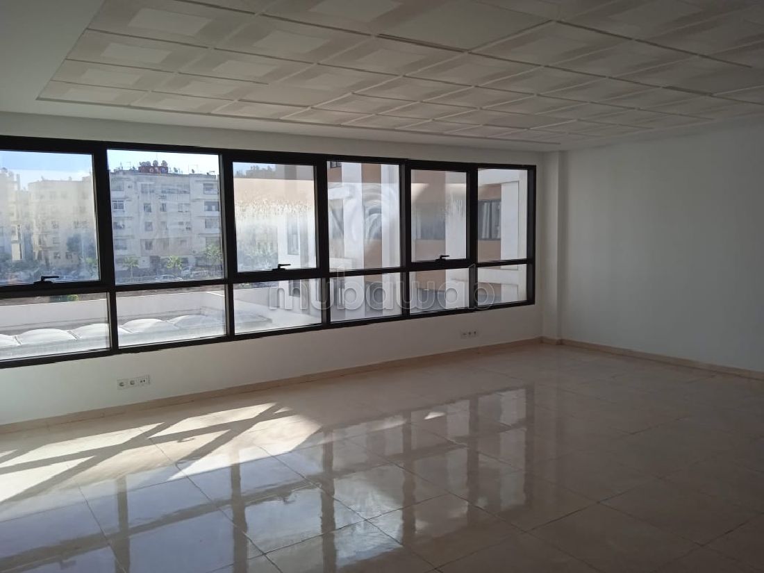 Bureau en location a sidi maarouf - Mubawab