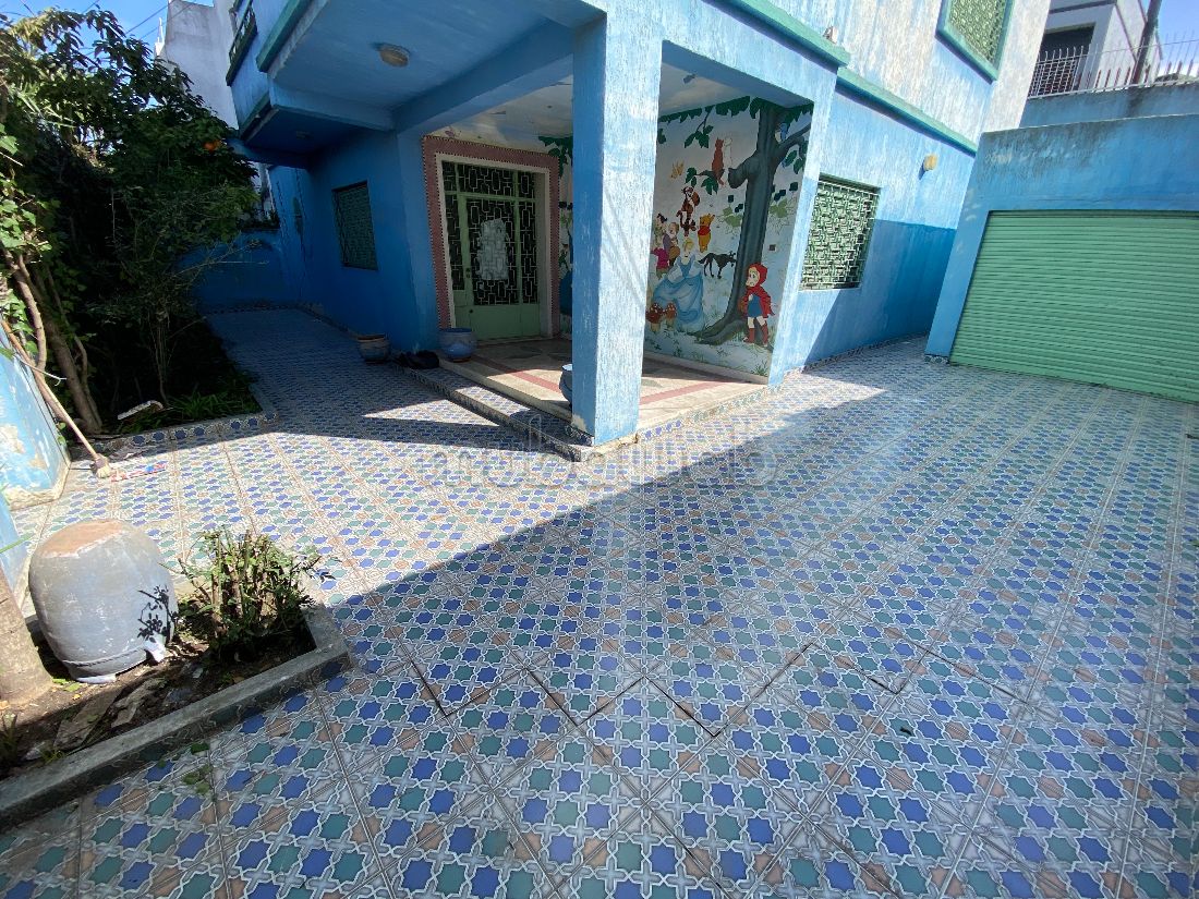 فيلا رائعة للايجار ب بيل إر - فال فلوري. 8 قطع كبيرة. صالون مغربي ...