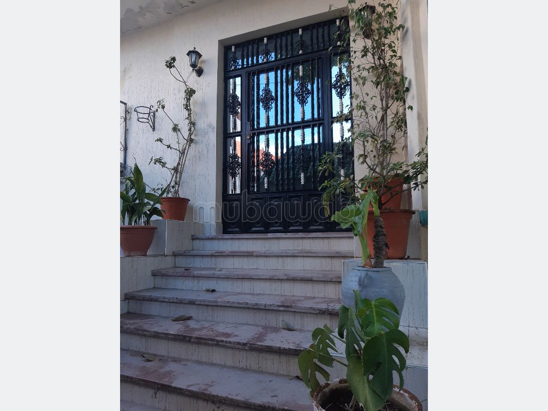 Une villa a vendre tétouan de 300 metre 2 facades - Mubawab