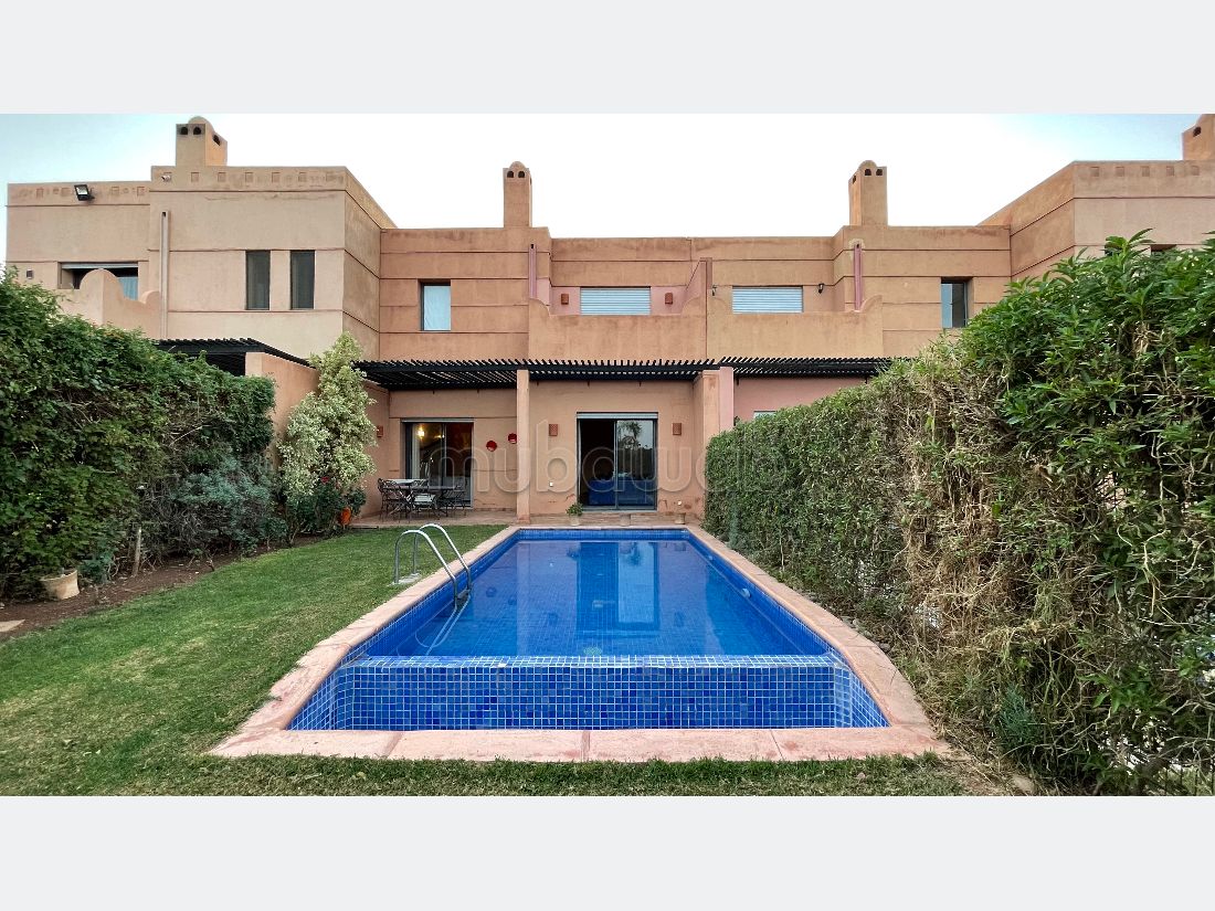 Villa Quasi Neuve bien placée face à l'Atlas dans un resort golfique à ...