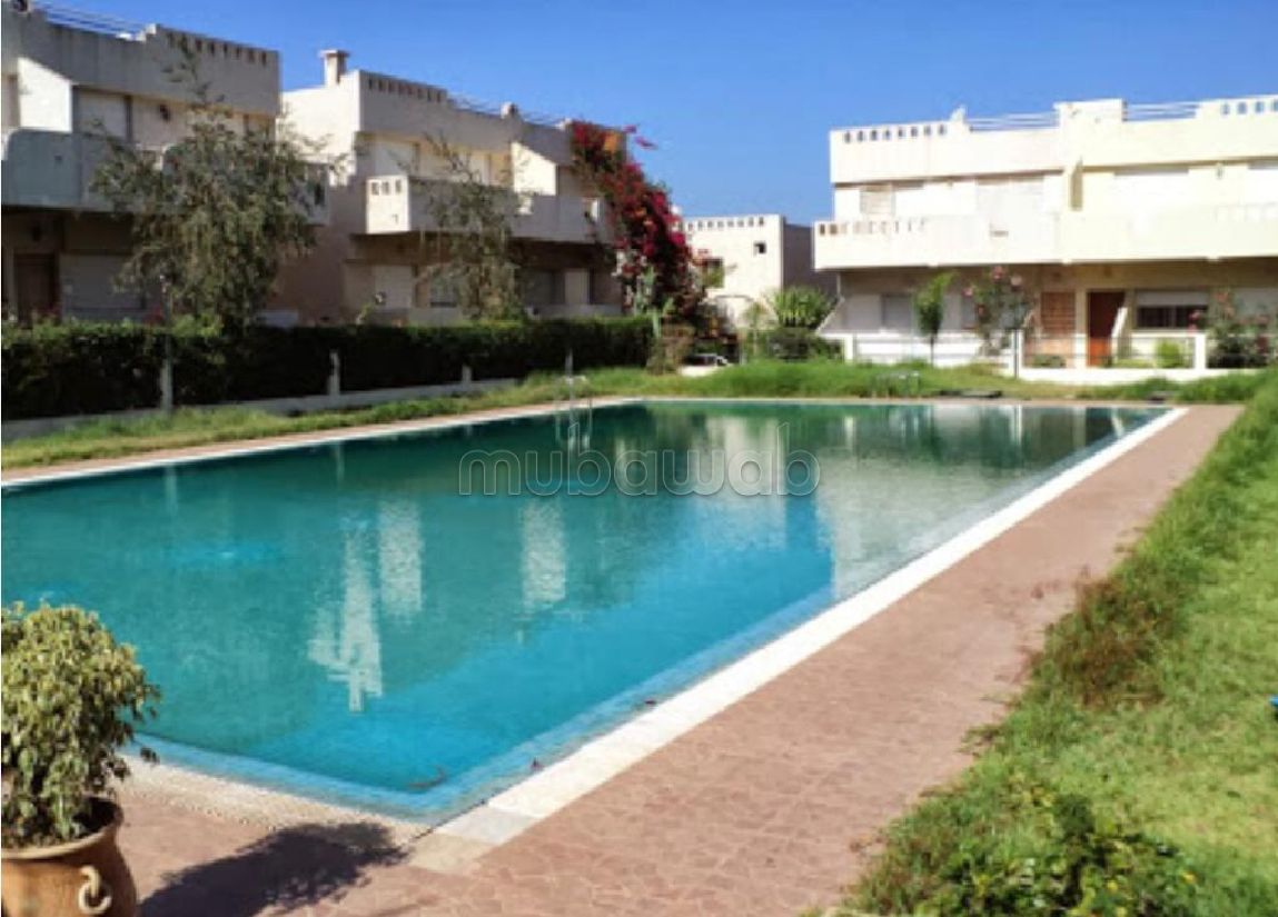 Villa de luxe à vendre à Harhoura. 2 grandes pièces. Piscine et service ...